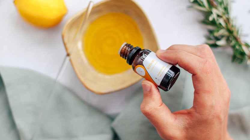 A Beginner’s Guide to Using Essential Oils | aromatics.com – Aromatics ...